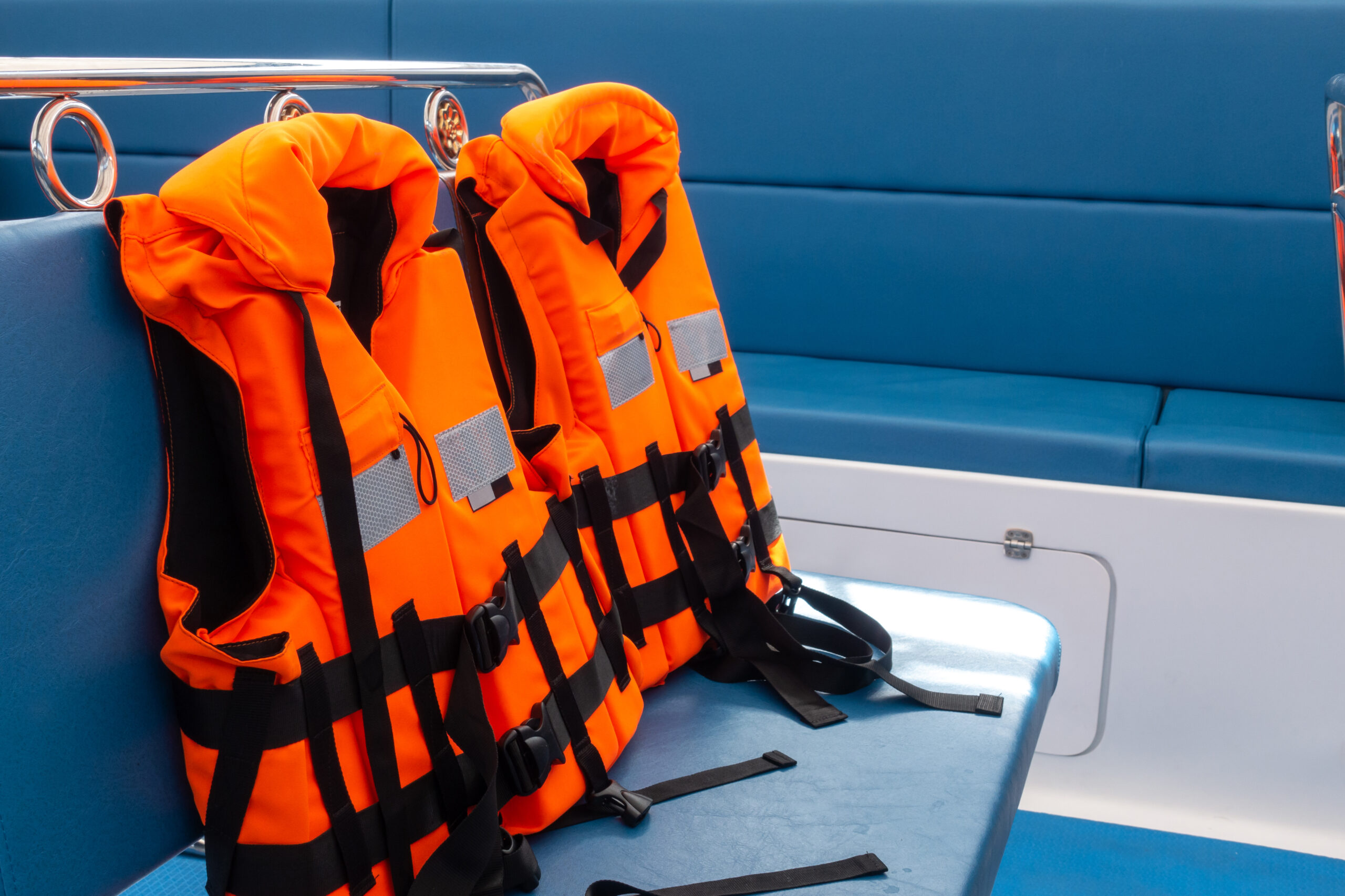 A Guide to Life Jackets, Vest Types, & State Laws: What Every Boater ...